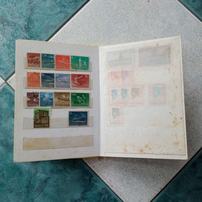 Jual Buku Stamp Album Perangko Indonesia +93 Prangko Di Seller Kingyo ...