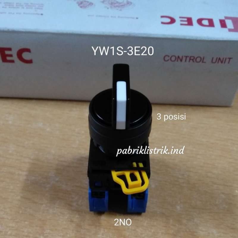 Jual Selector Switch 3 Posisi 3p Yw1s 3e20 Atau 3e11 Idec Original Di ...