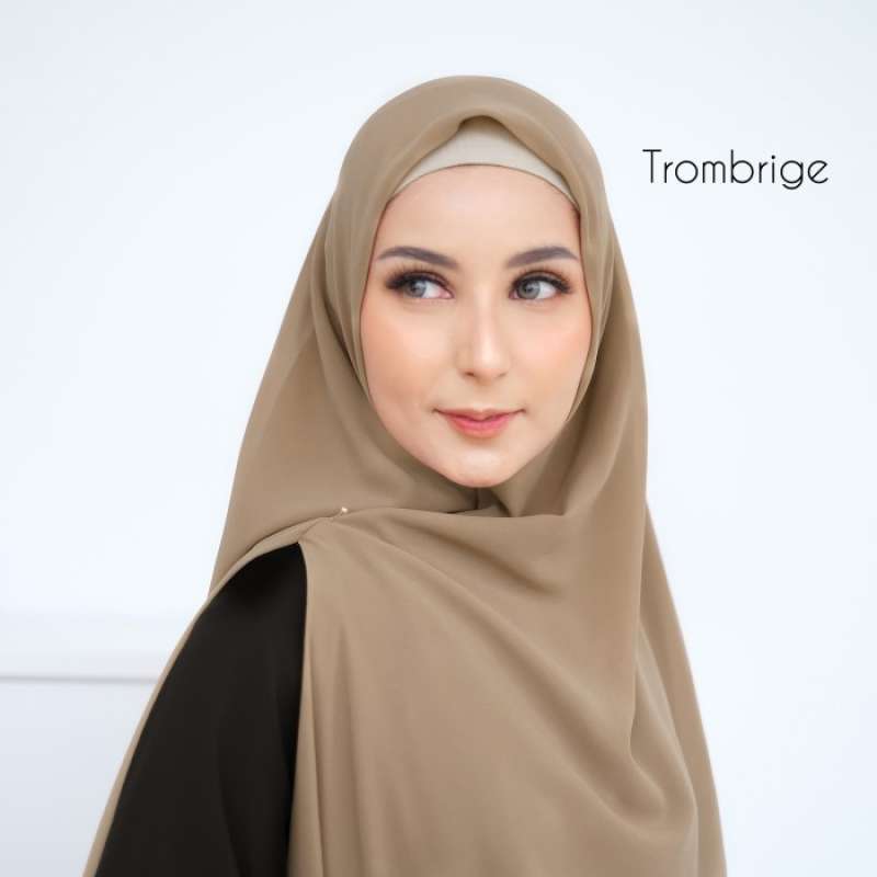 Jual Yumna Zipper Square / Hijab Instan Syar'1 / Hijab Resleting ...