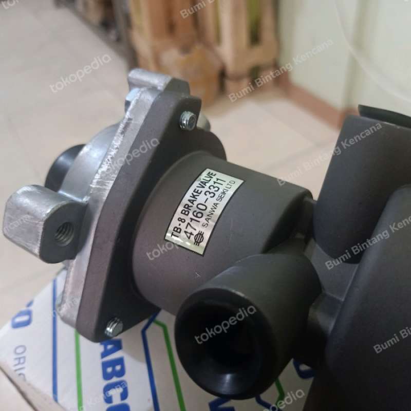 Promo S4716-3311 Brake Valve Foot Brake Pedal Rem Hino Lohan 500 ...