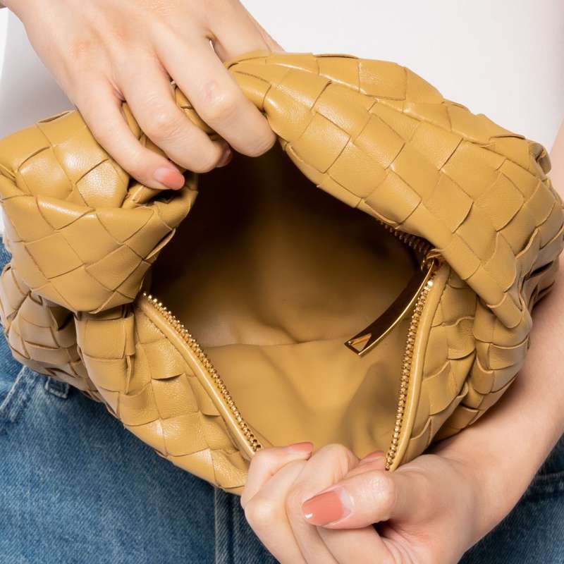 Promo Bottega Veneta Bv Mini Jodie Bag Dark Praline Ghw Diskon 30% Di ...