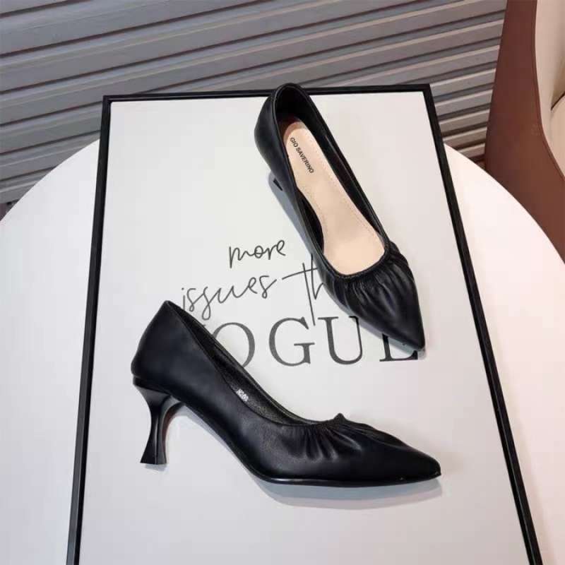 Jual Sepatu Pump Shoes Wanita Gio Saverino Heels Sedang - 37 Nude Cream ...