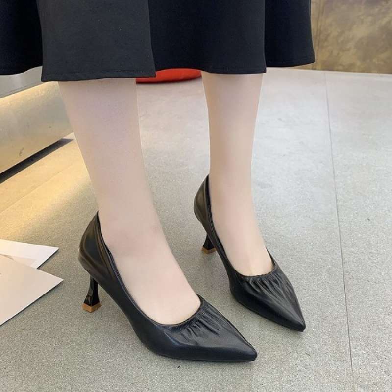 Jual Sepatu Pump Shoes Wanita Gio Saverino Heels Sedang Di Seller ...