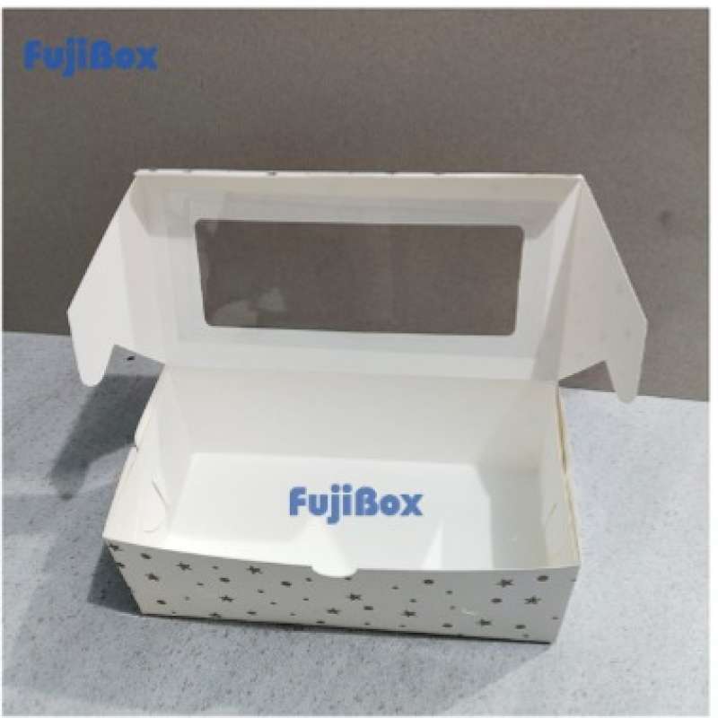 Jual Fuji Box Dus Kotak Kue Ivory Motif Polkadot Bintang 25 Cm X 12 Cm ...