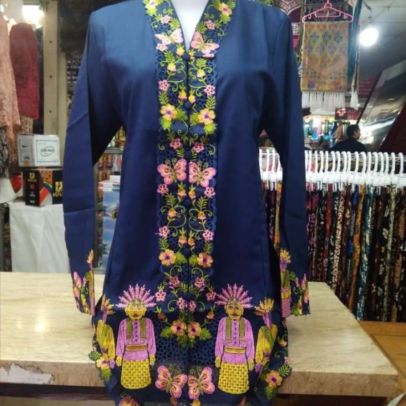 Jual Kebaya Encim Betawi Atau Ondel Ondel Warna Biru Navy Di Seller ...