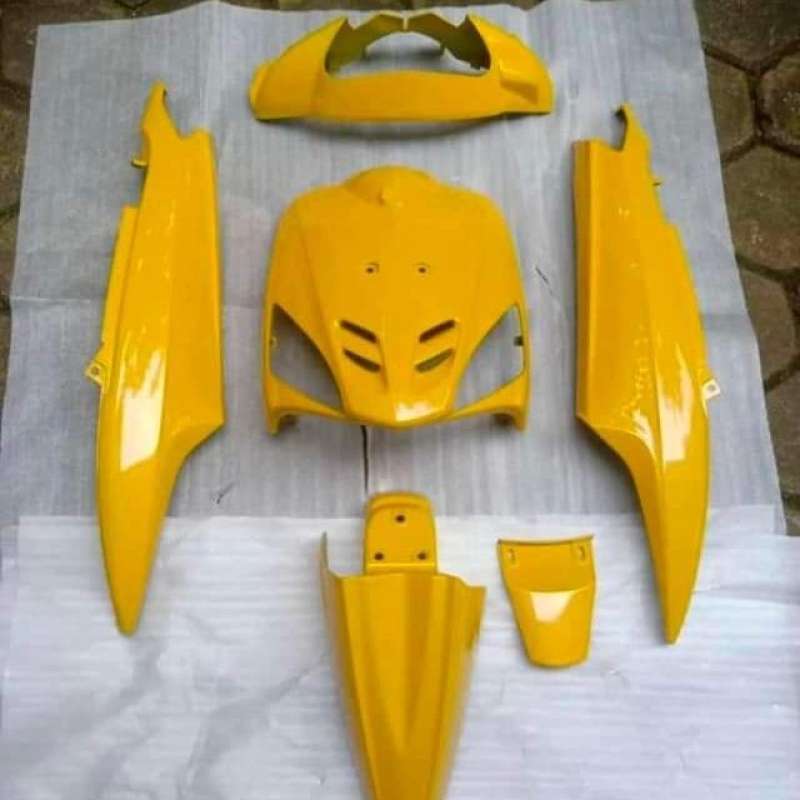 Jual Yamaha Mio Original Body Set Dan Striping Body Halus Kuning 2004 ...