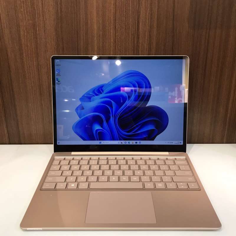 Promo Microsoft Surface Laptop GO i5 1035G1 8GB 512GB SSD Touch Windows ...