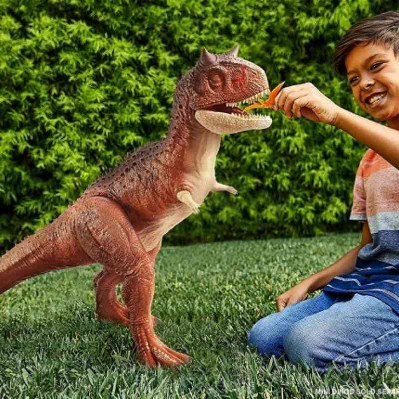 Promo Jurassic World Camp Cretaceous Super Colossal Carnotaurus Toro ...