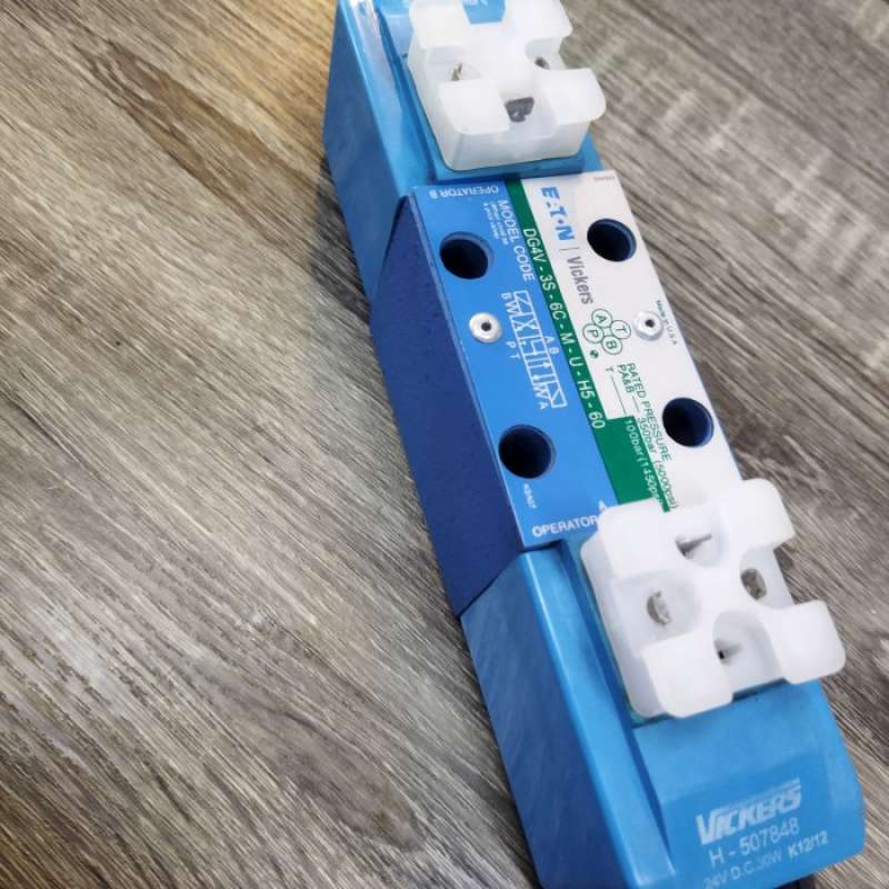 Promo Solenoid valve hidrolik Merk Vickers DG4V-3S-6C-M-U-H5-60 EATON 24 BDC - AC220 Diskon 23% ...