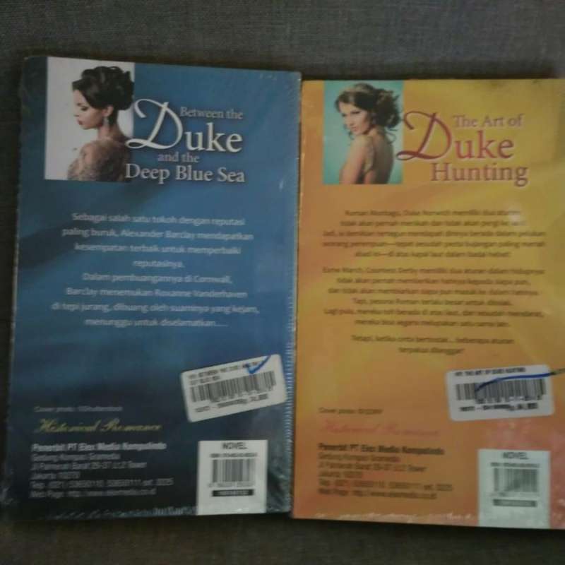 Jual Paket Royal Entourage Series - 2 Buku - Sophia Nash di Seller ...