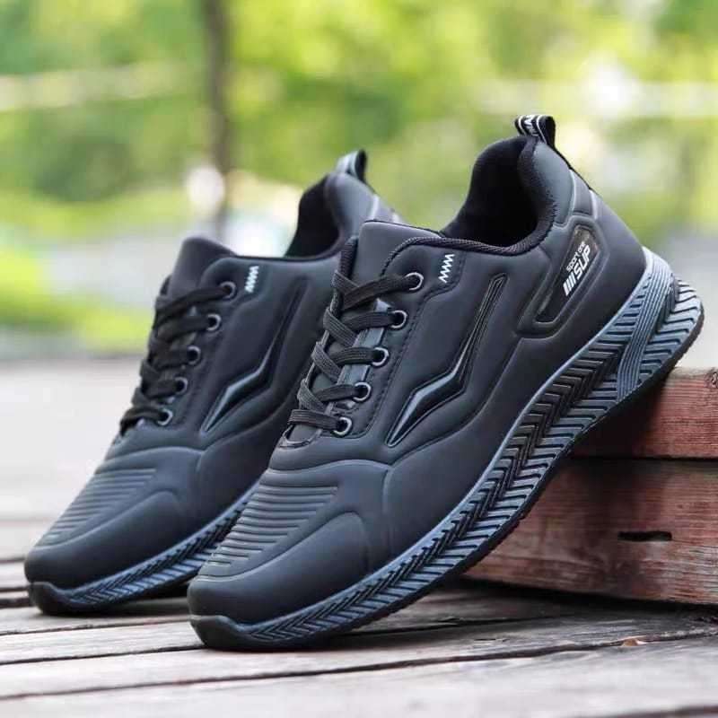 Promo Sepatu Sekolah Hitam Bertali Pria Korean LV0527 Diskon 35% di ...