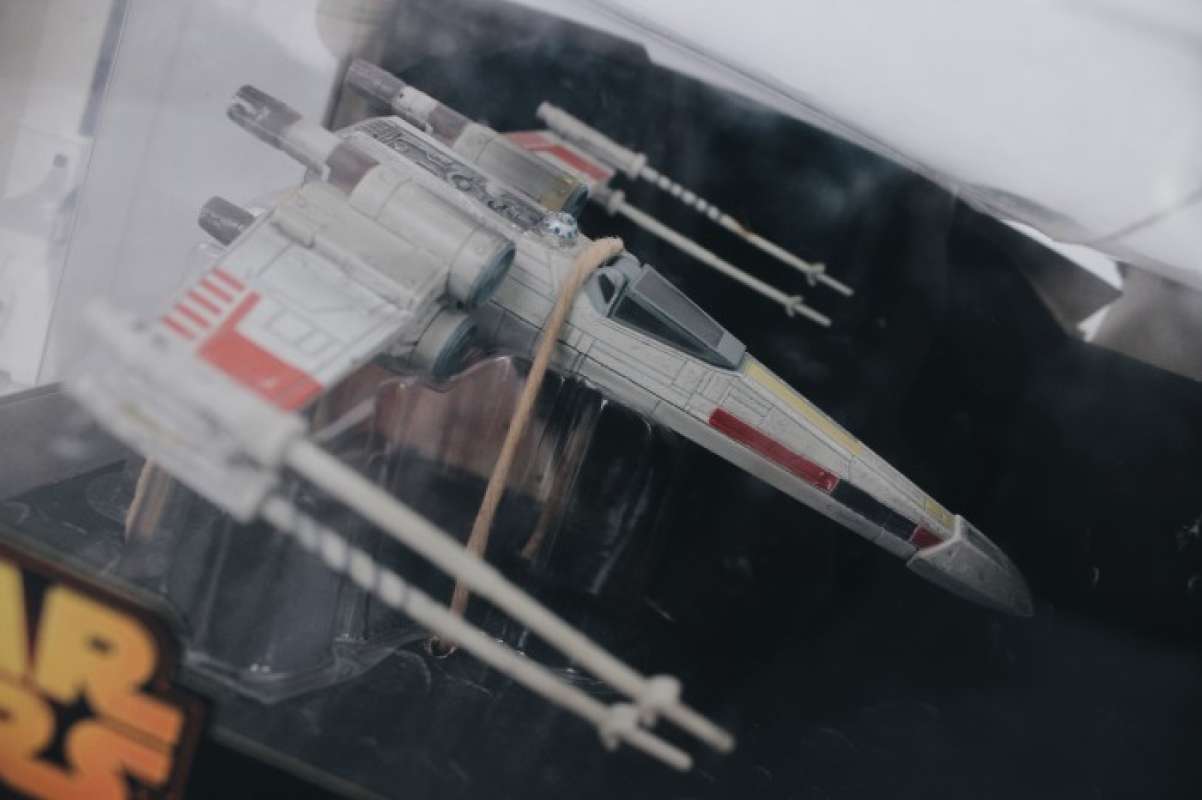 Promo STAR WARS DISNEY X-WING DIE CAST VEHICLE - LUTOFIA Diskon 50% di ...