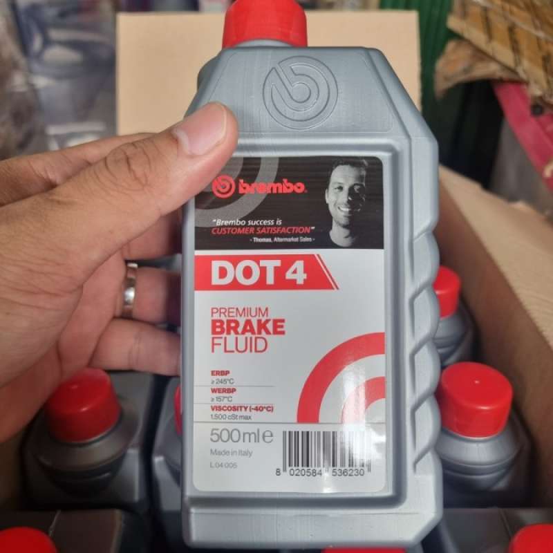 Promo MINYAK REM BRAKE FLUID BREMBO DOT 4 ORIGINAL 500ML Diskon 9% di ...