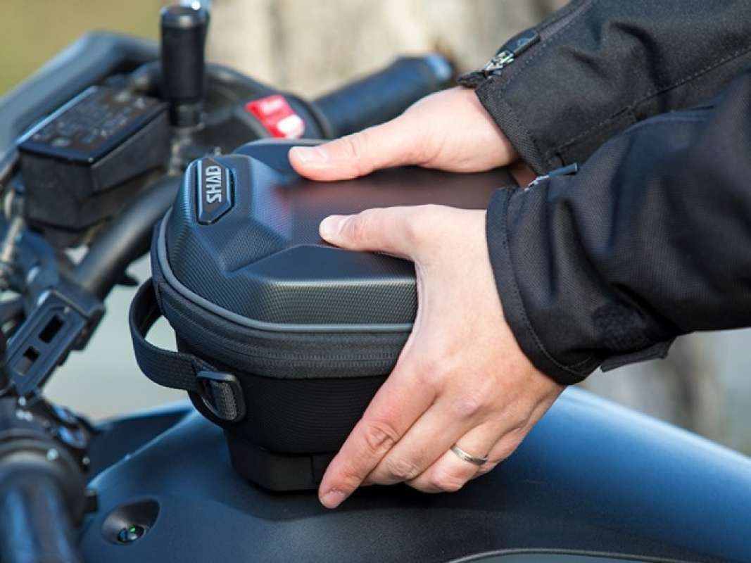 Promo Tank Bag Shad E03cl Click System Mt15 Mt25 Xabre Gsx 150s Crf 150 ...