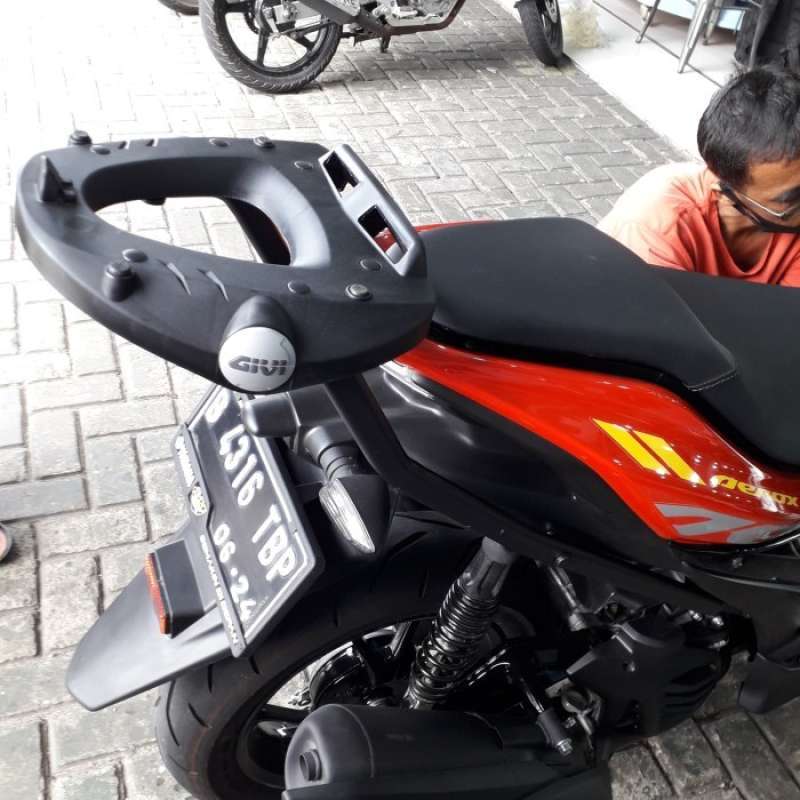 Promo Brecket/breket Box Motor Yamaha Aerox 155 Svr Original Givi ...