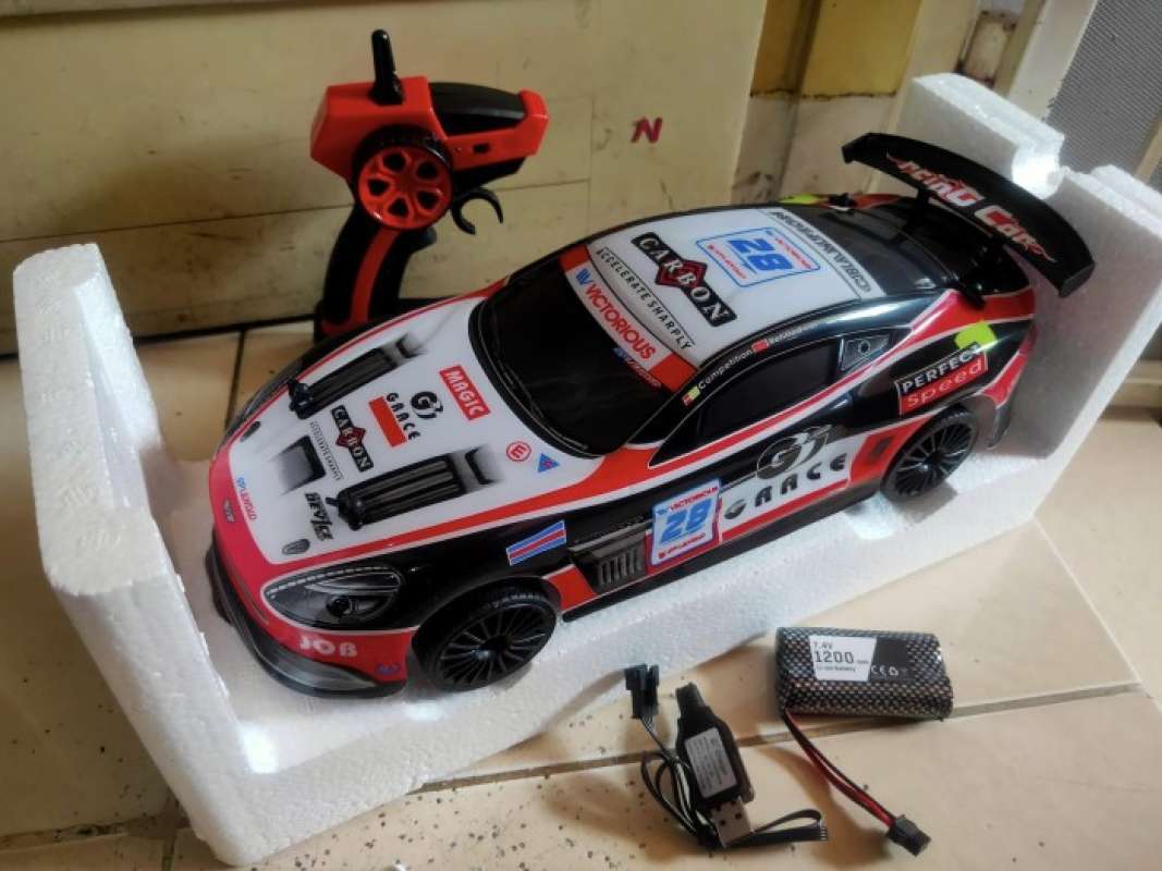 Promo Mobil Rc Drift 4wd Skala 1:14 Subaru - Bmw Putih Hitam Diskon 50% ...