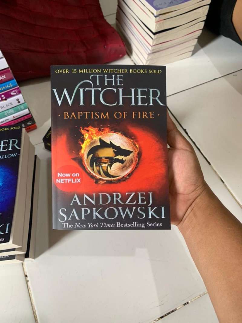 Jual The Witcher ( 8 Book Series ) By Andrzej Sapkowski Di Seller ...