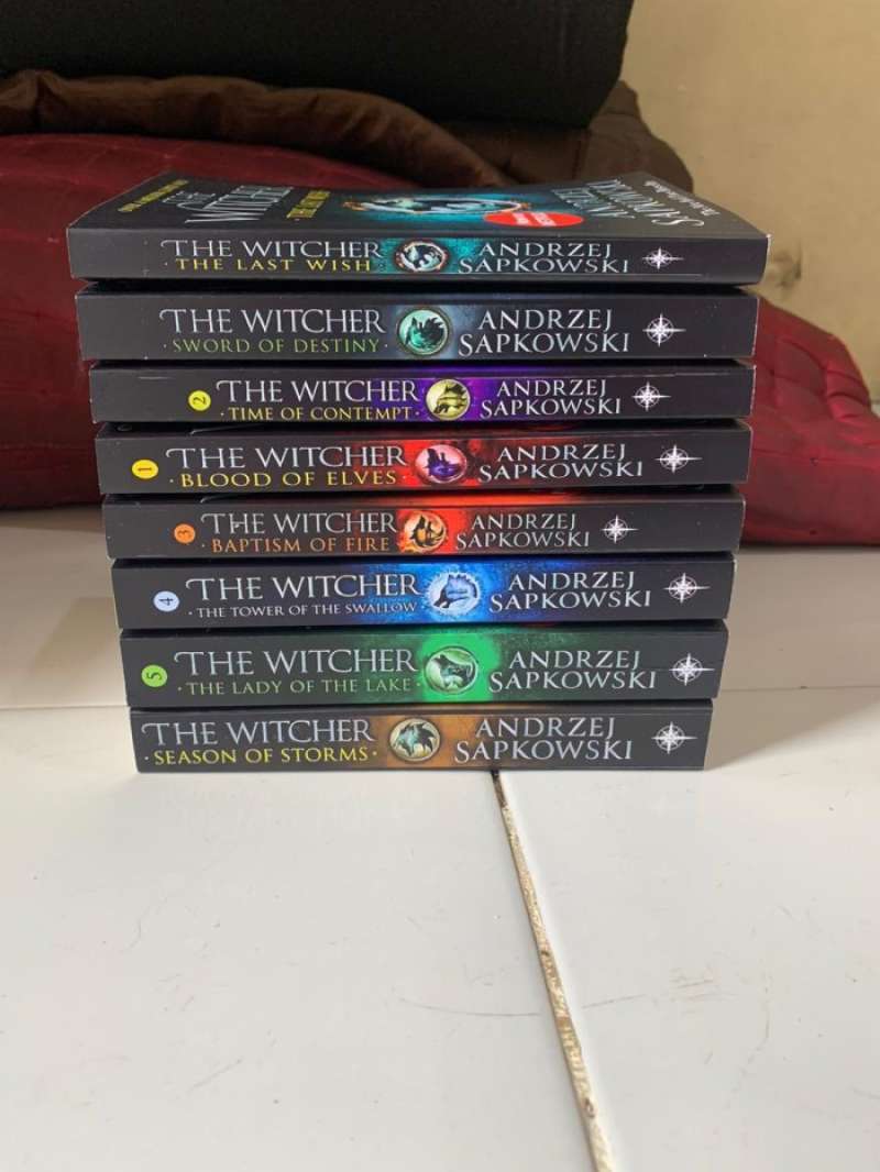 Jual The Witcher ( 8 Book Series ) By Andrzej Sapkowski Di Seller ...