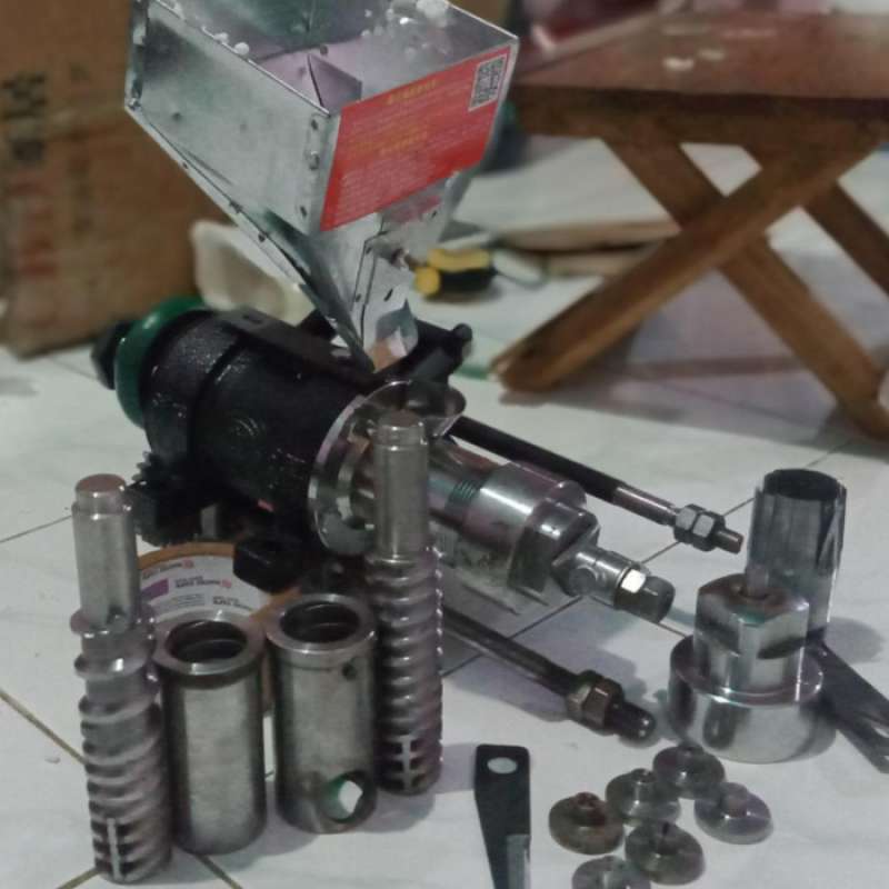 Jual Mesin Pembuat Snack Jagung /extruder Snack Jagung Di Seller Ayato ...