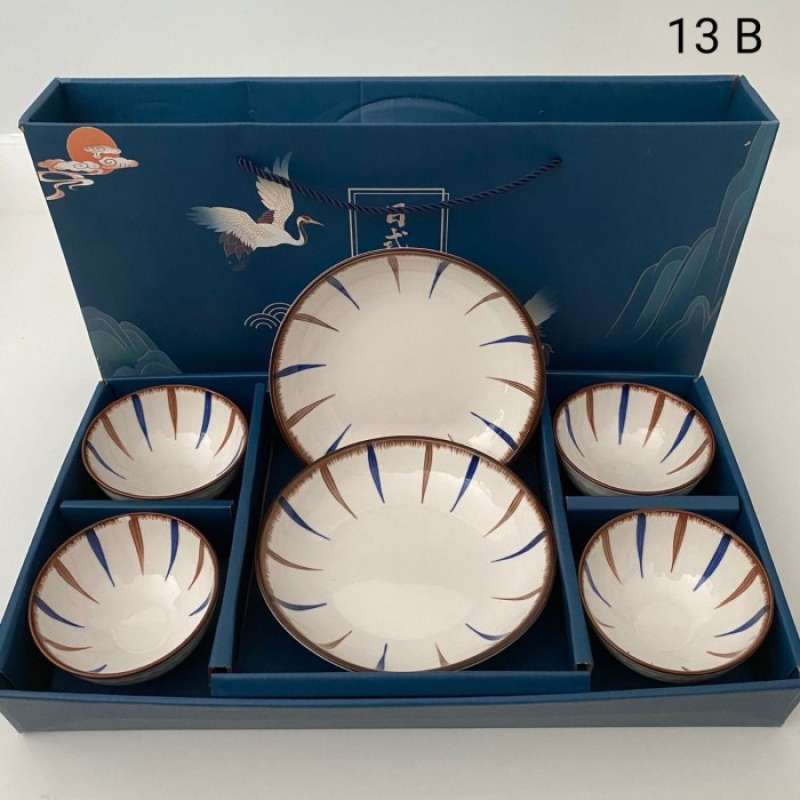 Jual Set Piring Mangkok Keramik Jepang Gift Set Hampers Wedding Cantik ...