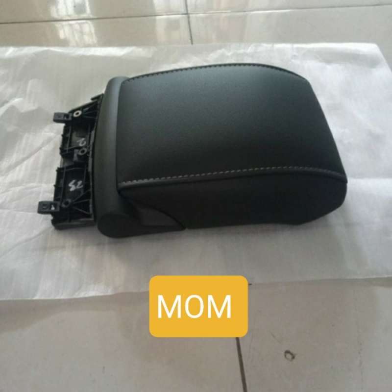 Promo Tutup Console Box Kulit Original Innova Reborn Diskon 33% Di ...