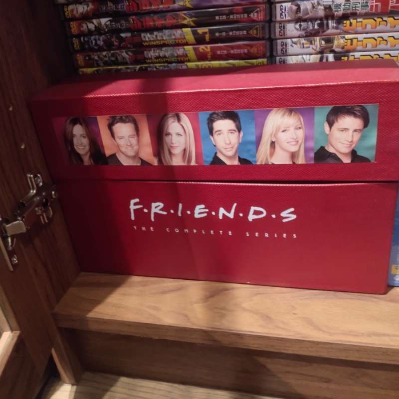 Jual Dvd Boxset Original Friends Tv Series Di Seller Rosaria ...