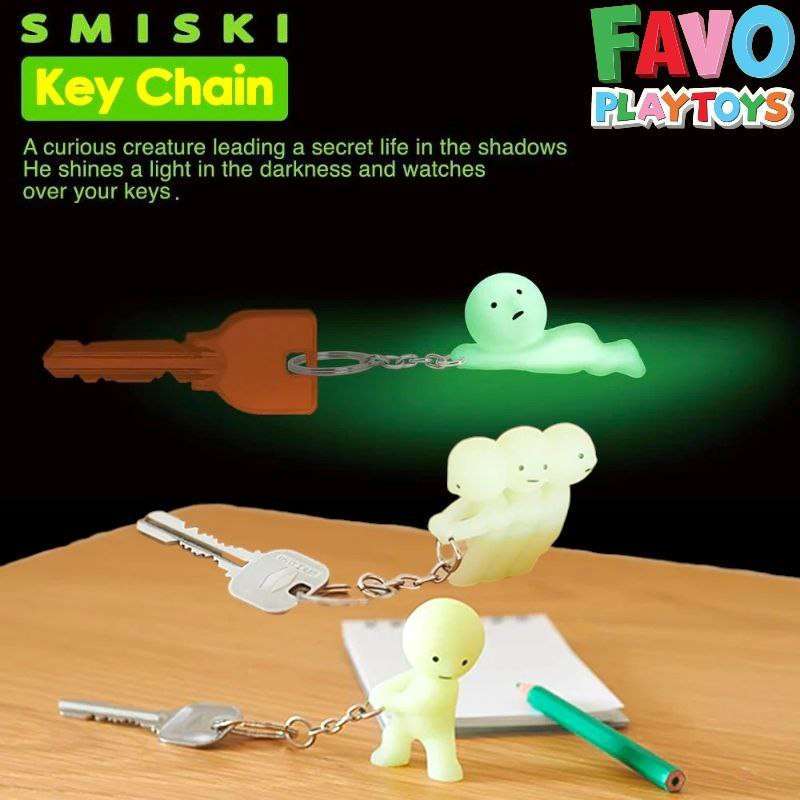 Promo Smiski Glow In The Dark Keychains Series - Set Of 3 - Grabbing ...