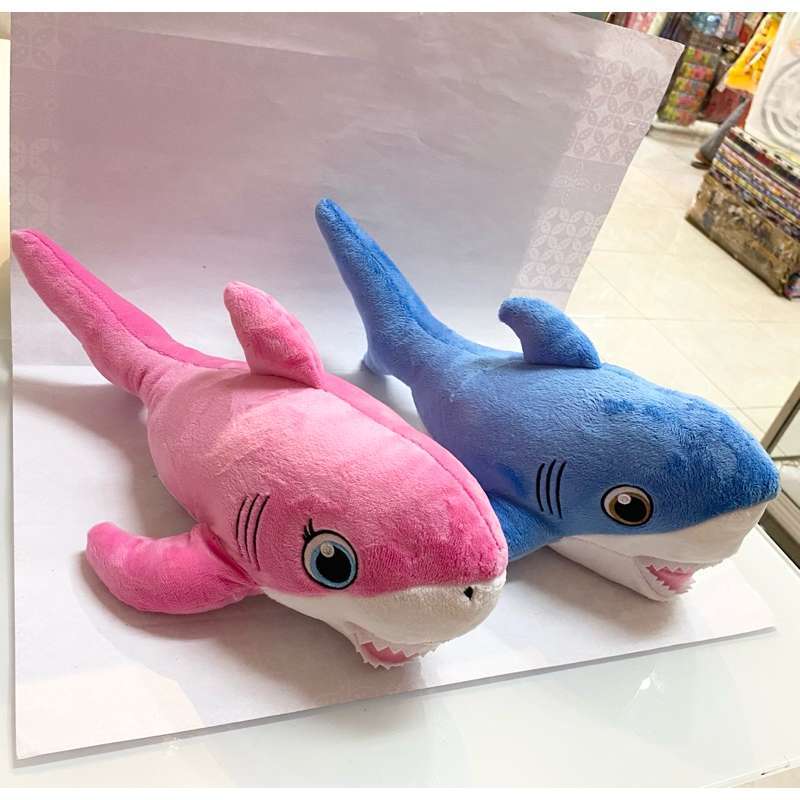 Promo Boneka Hiu Mommy & Hiu Daddy Shark By Seulgi (05020776) Diskon 35 ...