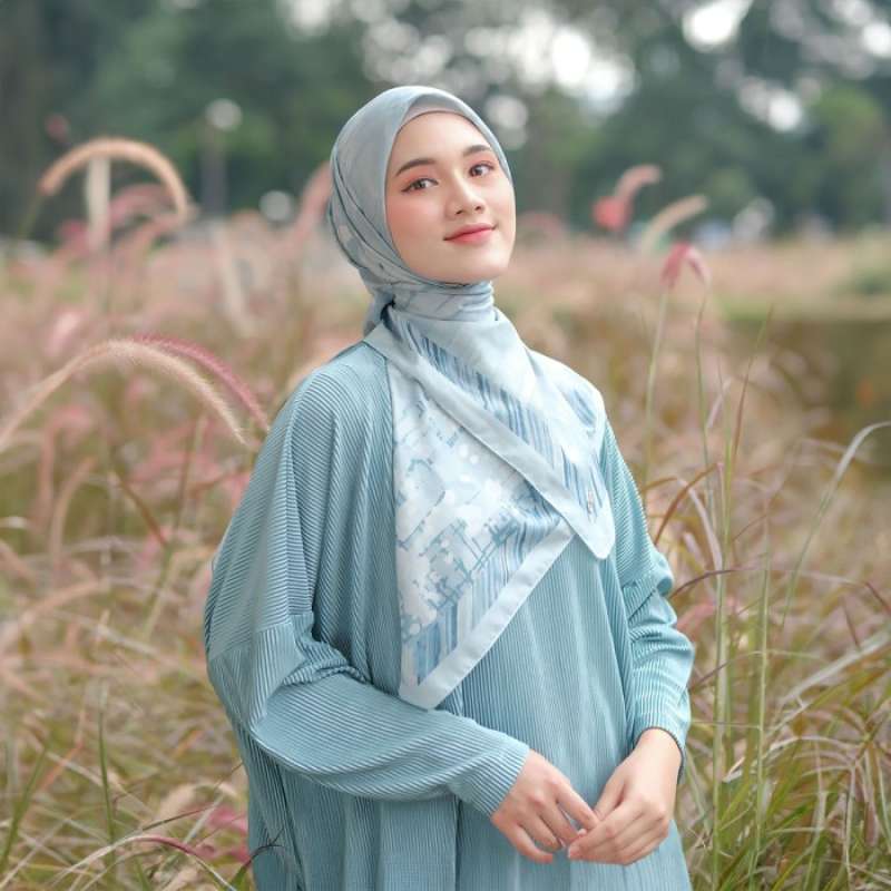 Promo Hijab Motif Segi Empat Deenay Lavina Series - Sage Diskon 23% Di Seller Lotus Store ...