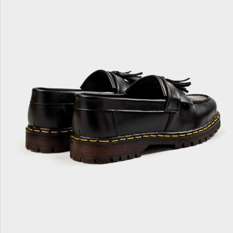 Jual Sepatu Loafers Docmart Wanita Pria Formal Kerja Kulit Arf Martin ...