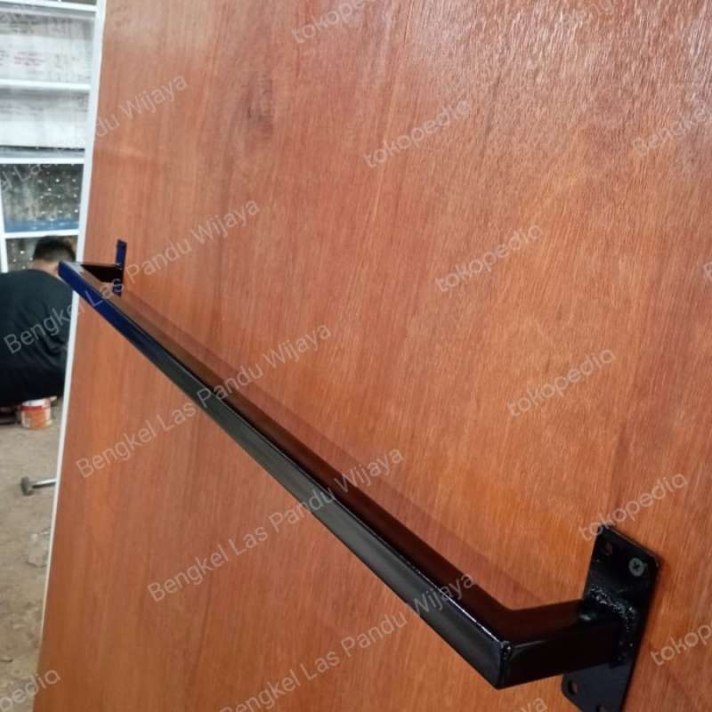 Jual Besi Tiang Gantungan Tempel Dinding / Tembok Simple Custom Di ...