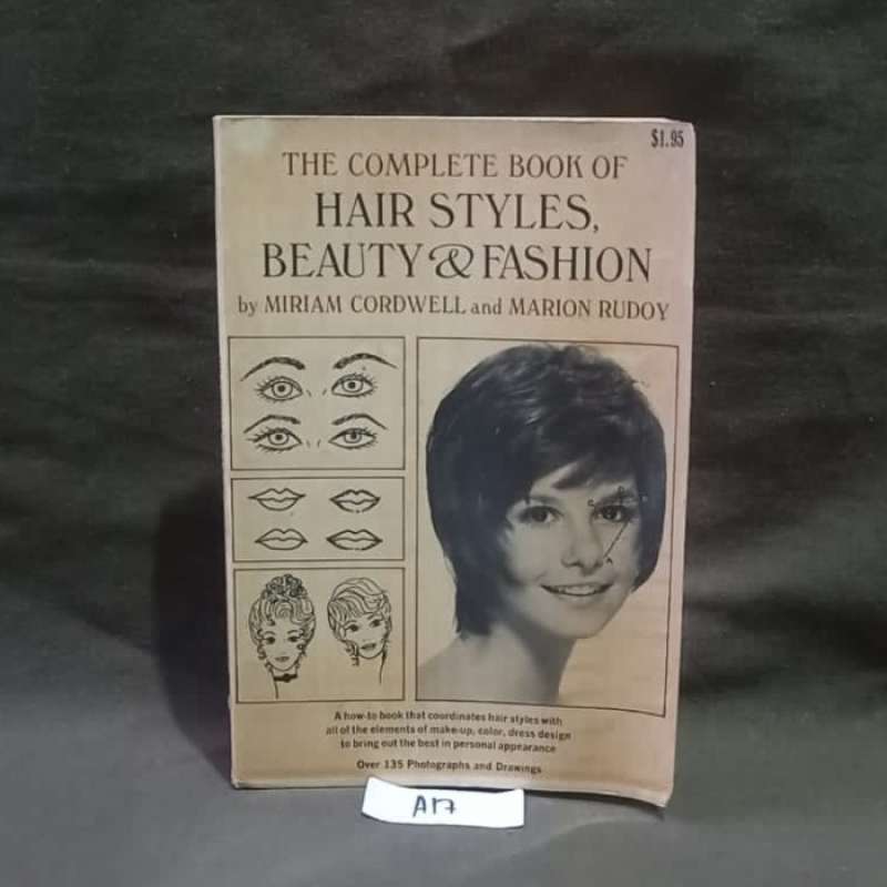 Jual The Complete Book Of Hair Styles Beauty & Fashion Di Seller ...