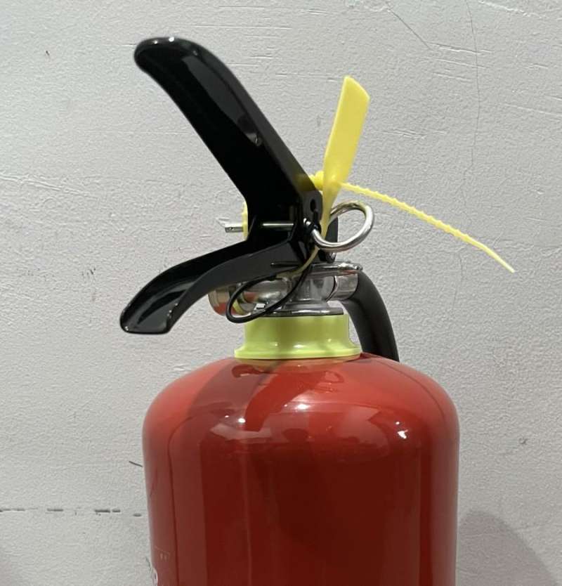 Jual Apar Alat Pemadam Kebakaran 3 Kg Racun Api Powder Semprotan Di ...