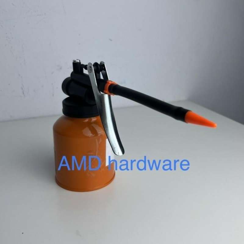 Jual Oil Can Alat Pompa Oli Tabung Besi Pipa Flexible 250ml Original ...