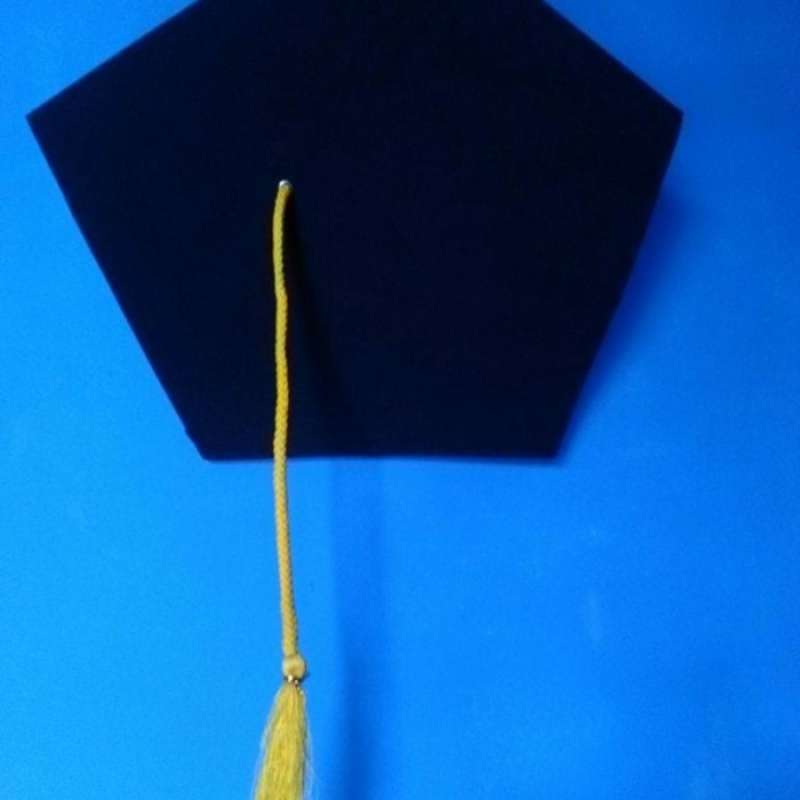 Jual Topi Toga Dan Topi Wisuda Anak Dewasa - Hitam Di Seller My Lapak ...