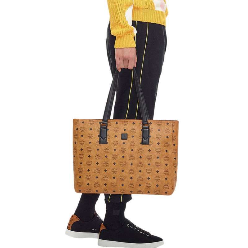 Jual Mcm Klassik Large Tote In Visetos Cognac Di Seller Voila.id ...
