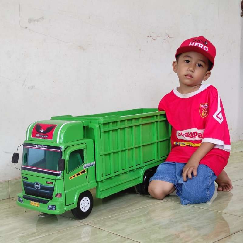 Jual mobilan truk oleng tronton Jumbo truck oleng kayu bisa dinaiki ...