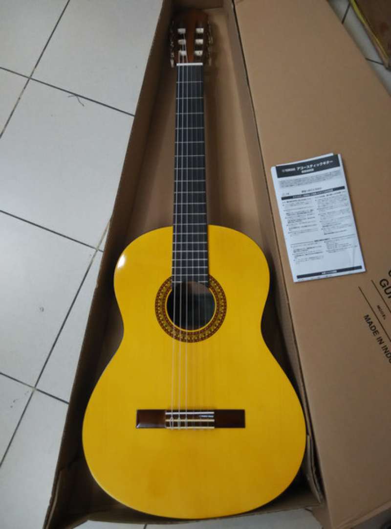 Jual Gitar Akustik Yamaha C-315//02 Original di Seller Plaza Ambarukmo ...