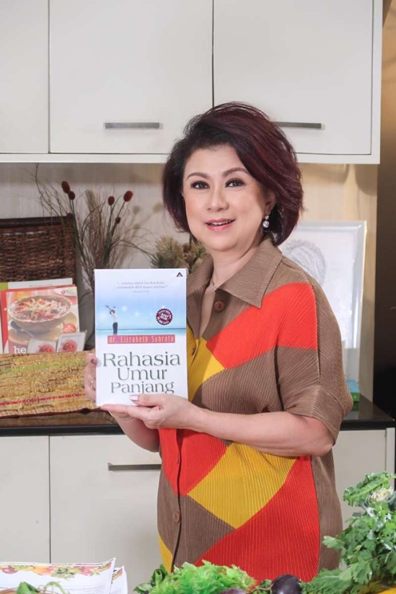 Promo Buku Rahasia Umur Panjang by dr. Elizabeth Subrata Diskon 33% di Seller DENTA TOYS ...