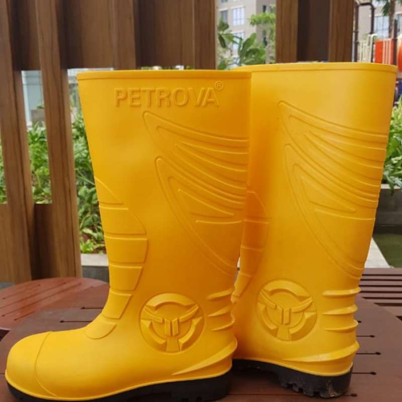 Promo Sepatu Petrova Boots PVC Ujung ada Besi Asli Indonesia Diskon 23% ...