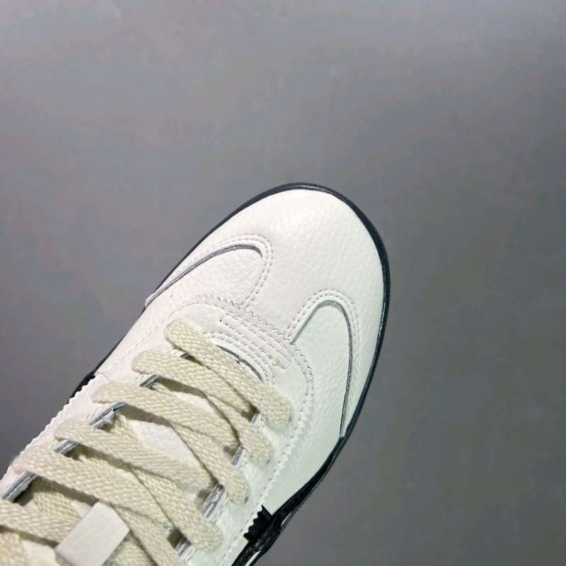 Jual Onitsuka Tiger Mexico 66 Tokuten White Black Gold UNISEX - 38 di ...