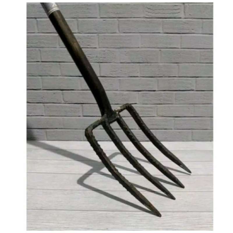 Promo Garpu Besi Jumbo Garukan Tanah Taman Kebun Sampah Got Saluran Air ...