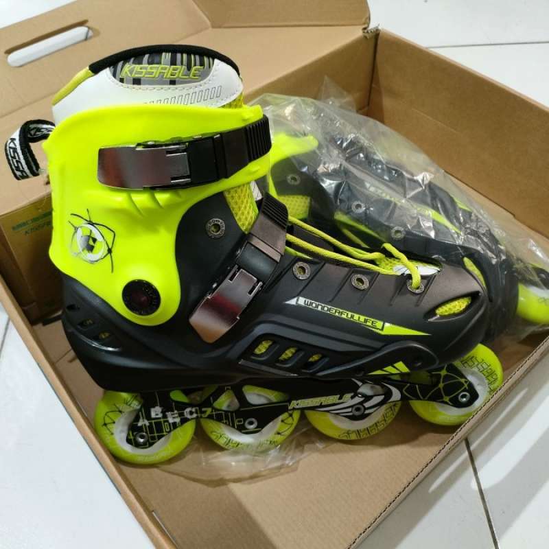 Jual Sepatu Roda Dewasa /inline Skate Freestyle Frs Di Seller Gd Id ...
