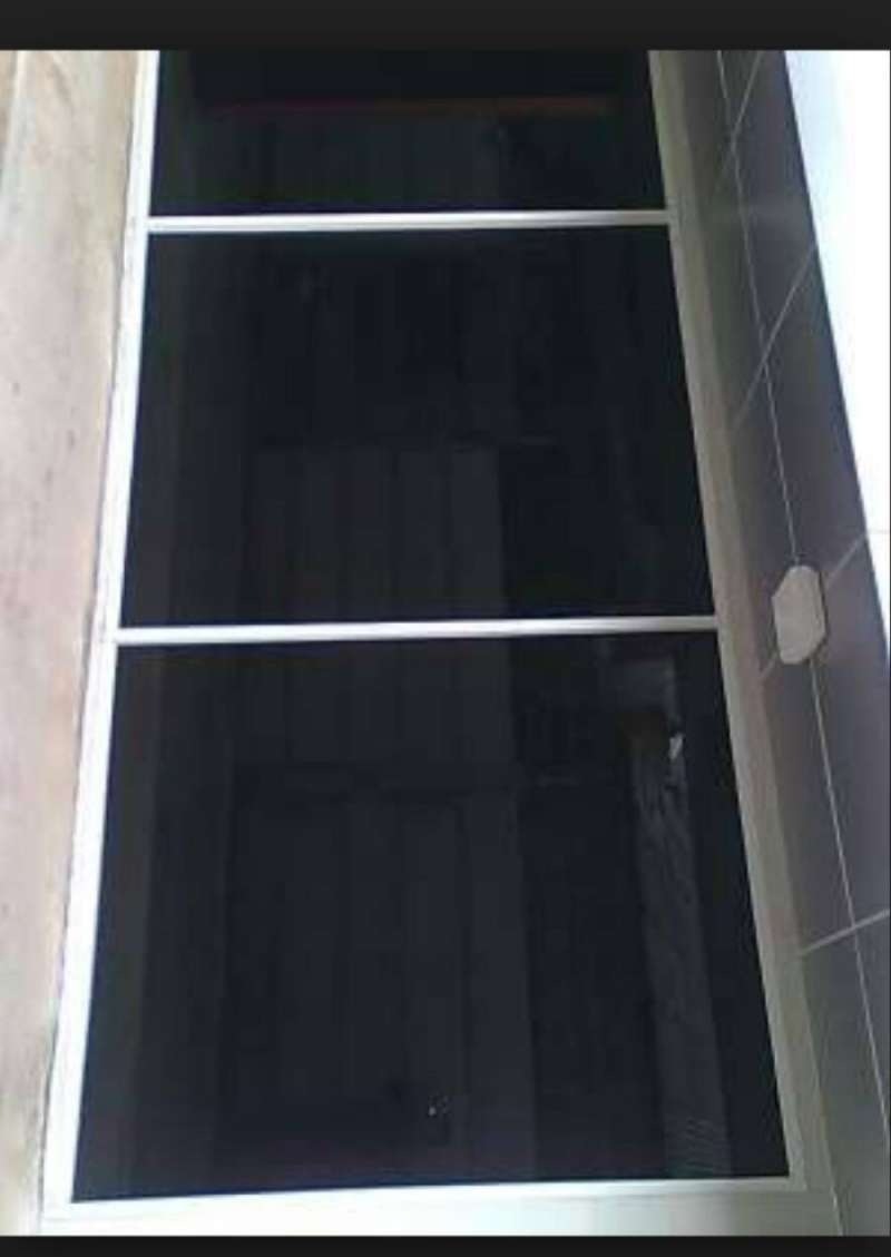 Jual Kaca Film Riben Hitam One Way Untuk Rumah Atau Kantor - Rakel ...