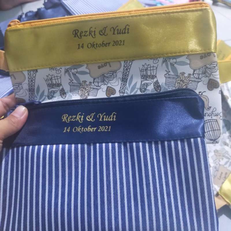 Jual Pouch/dompet Paris/salur Free Sablon Nama Souvenir Pernikahan Isi ...