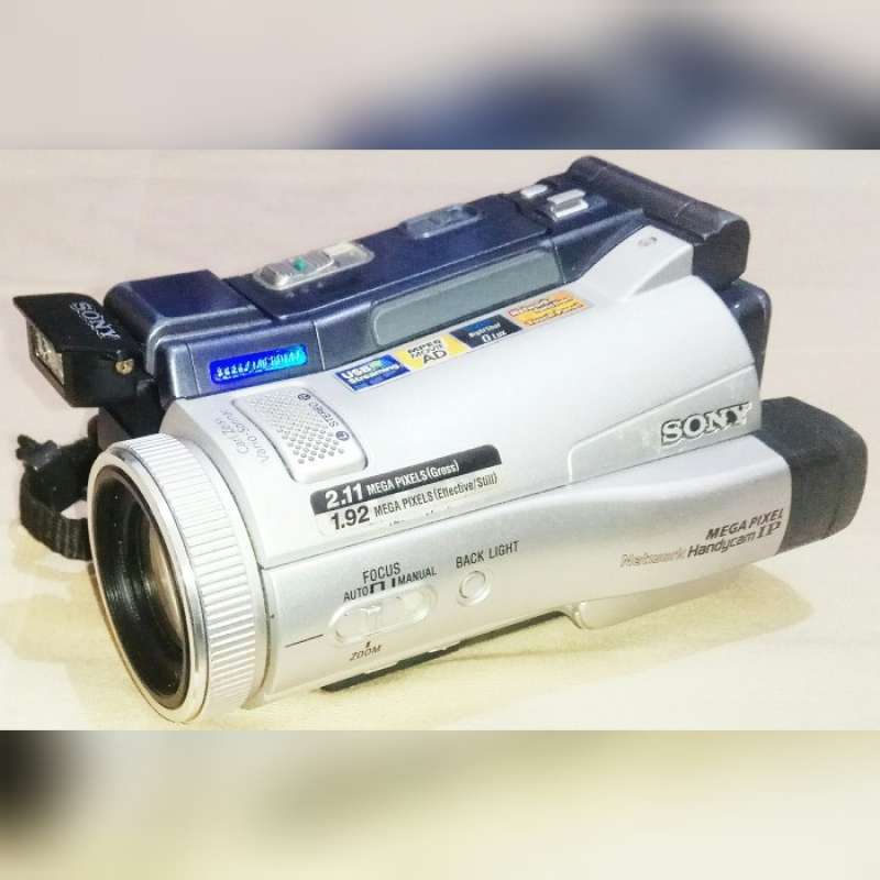Jual Sony Dcr-ip220e Digital Handycam 2.1 Mpx Micro Cassette Memory ...