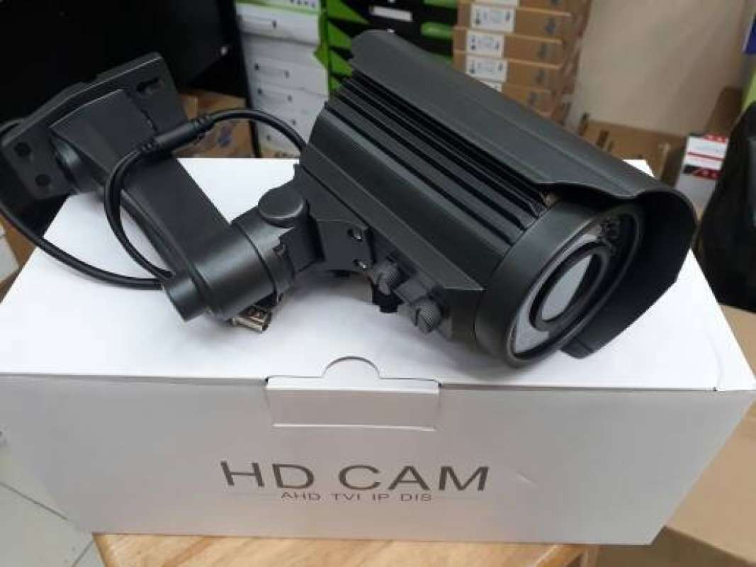 Promo Kamera Cctv Outdoor 2mp Varivocal Zoom Lens 2.0mm-12m Outdoor ...