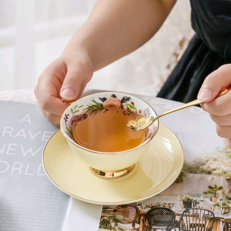 Promo Royal Tea Cup With Saucer Set / Gelas Teh Dengan Piring Diskon 23 ...