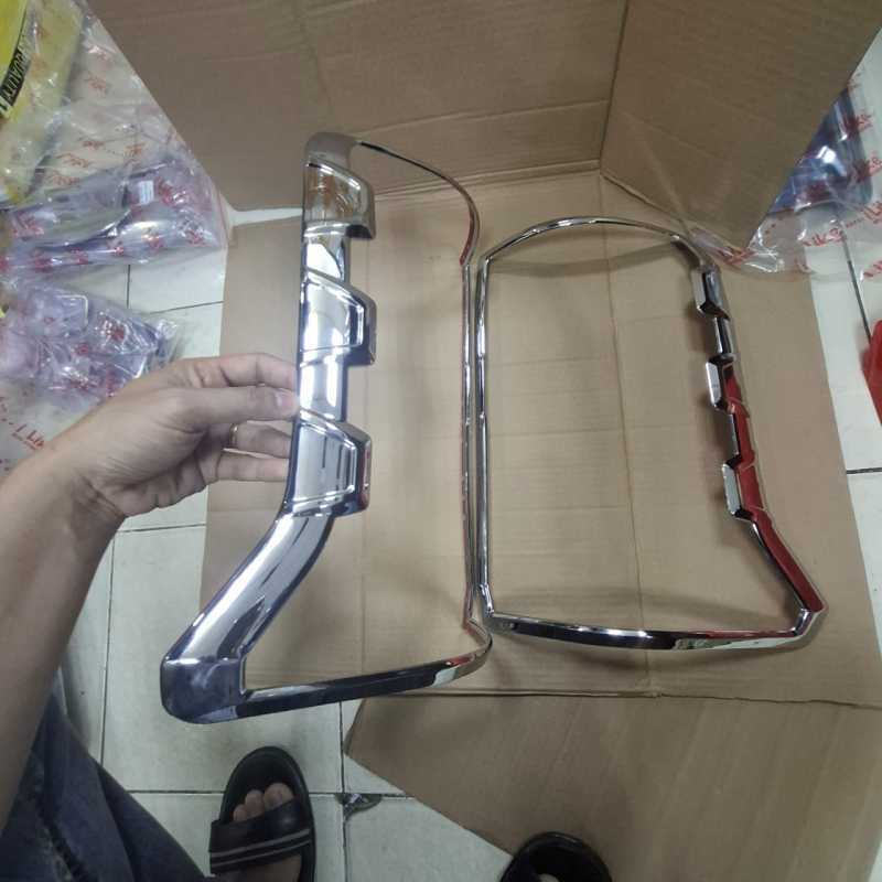 Jual Paket Garnish Lampu Depan Belakang All New Triton 2024 Hitam Dan Chrome - Depan Hitam Di ...