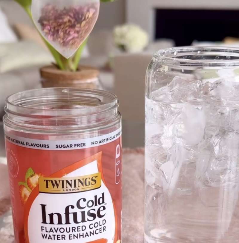 Jual Twinings Cold Infuse For Water Bottles Natural Flavourings 12 ...